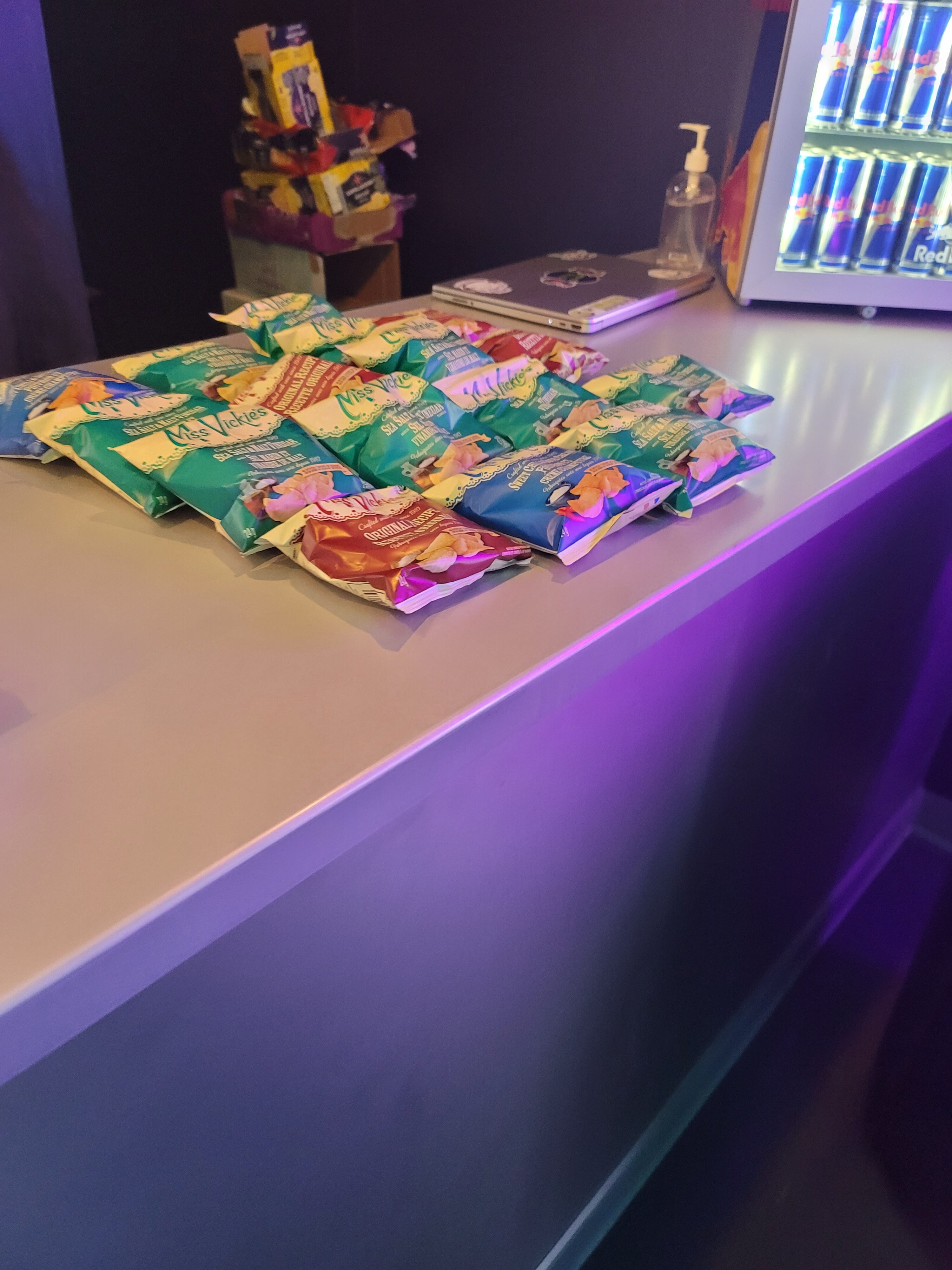 [Red Bull] Toronto - April 12. Gamers mixer @ Red Bull Gaming Studio ...