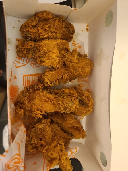 [Uber Eats] Popeyes: Save 35% on a 6-piece wings order (work for ...