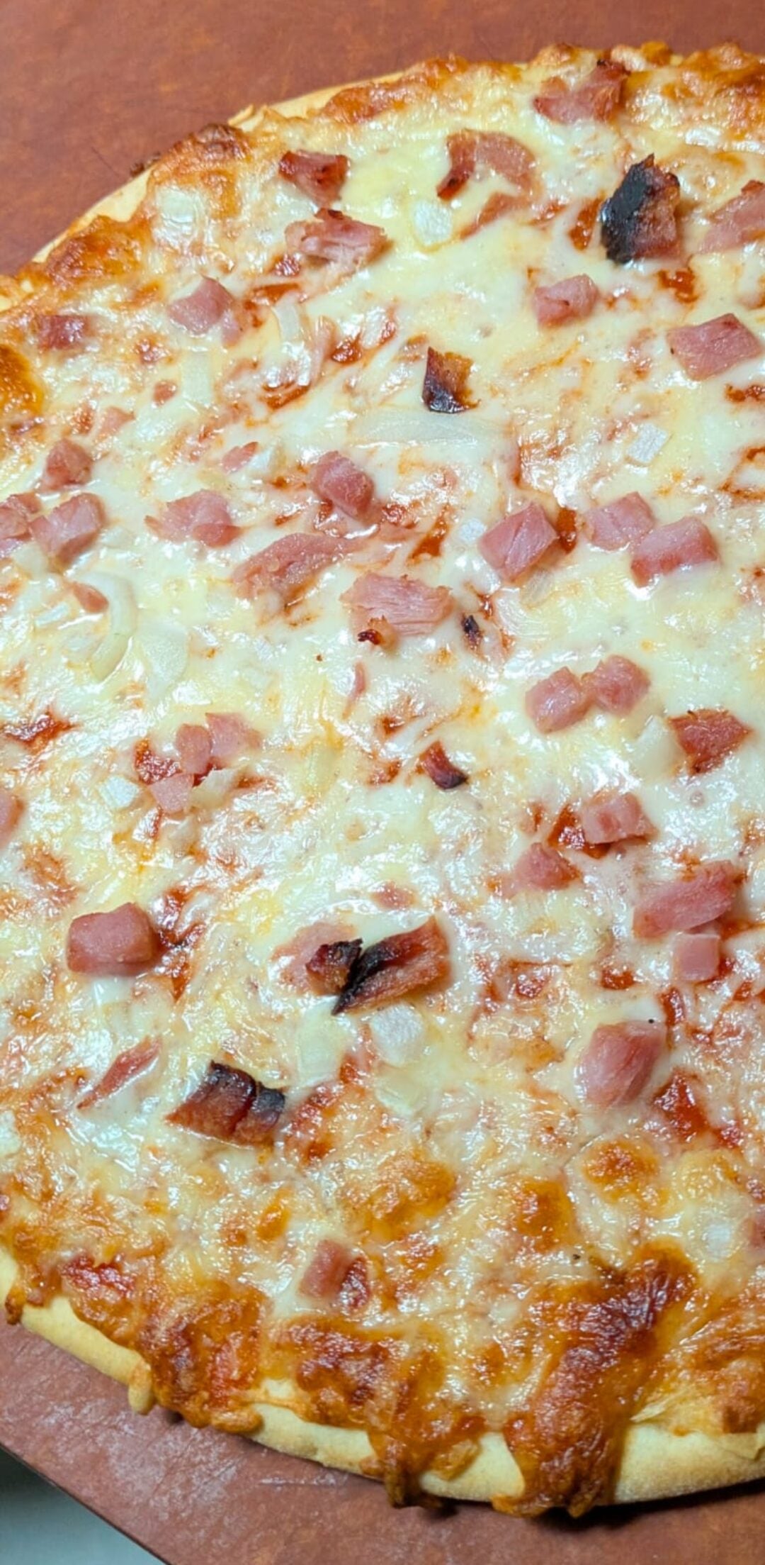 [No Frills] ON no name frozen pizza $3.50 + 1000 PCO; Neilson Trutaste ...