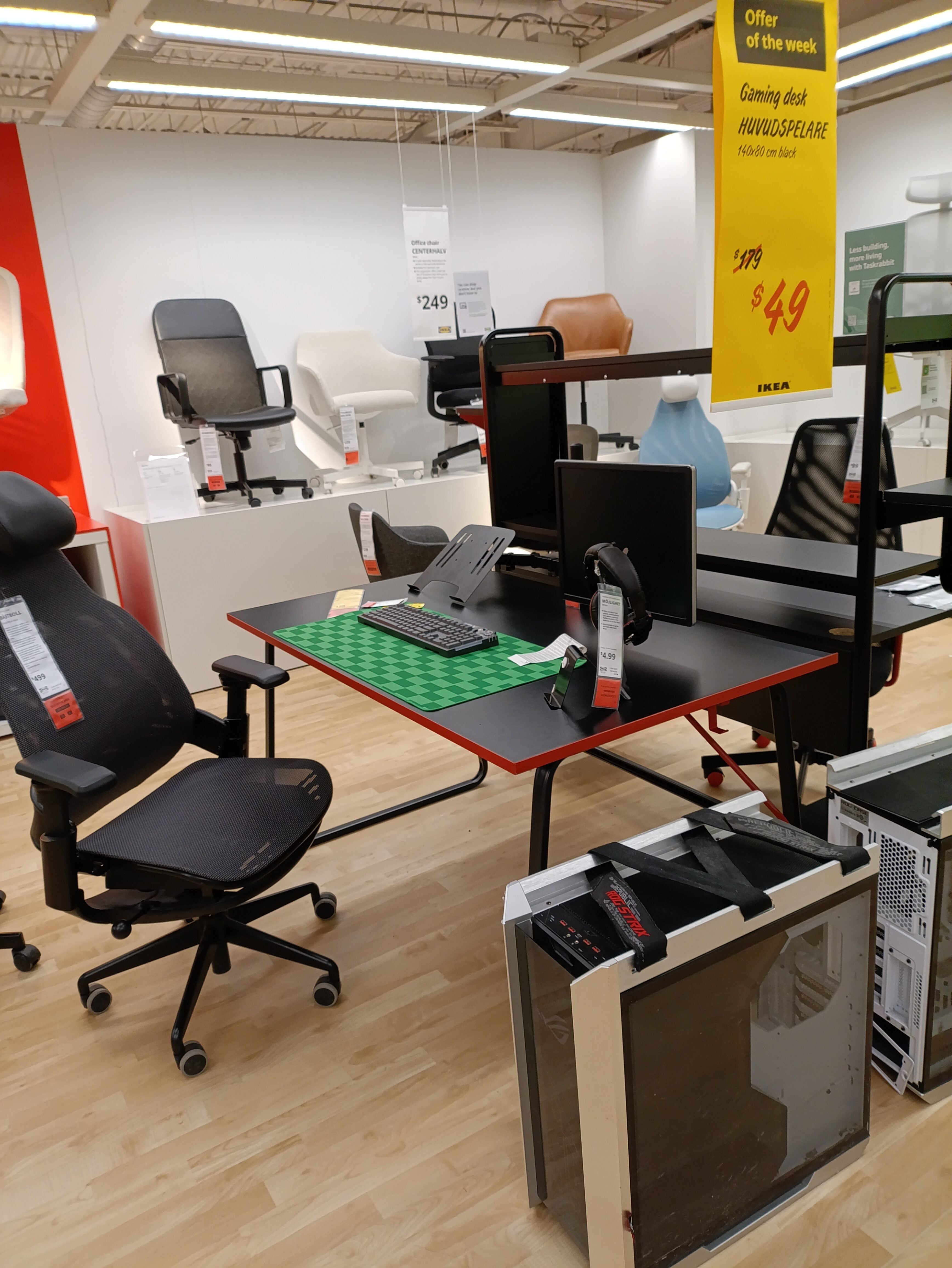 [IKEA] YMMV - North York - HUVUDSPELARE Gaming desk(140x80cm), black ...